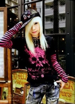 +51 emo 2000s fashion Looks & Inspirations - POLYVORE - Discover and ...